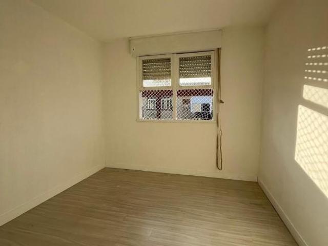 Apartamento no bairro Camaquã 1 dormitório 1 vaga