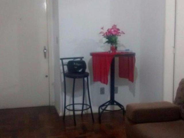 Apartamento no bairro Camaquã
