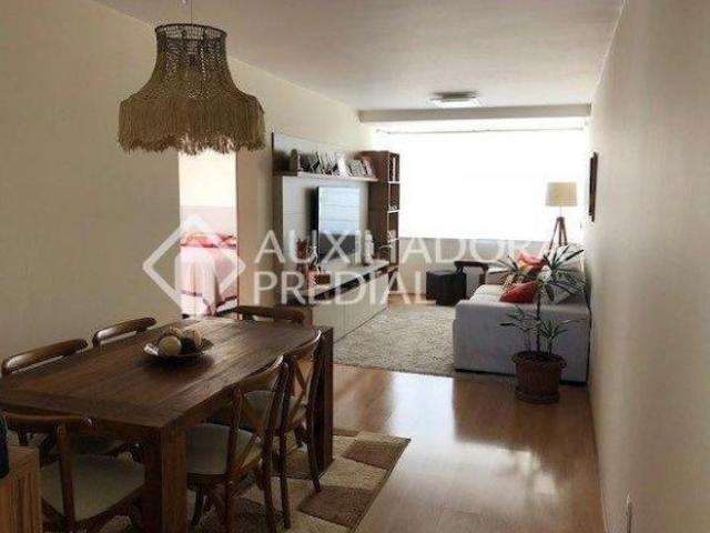 Apartamento no bairro Camaquã