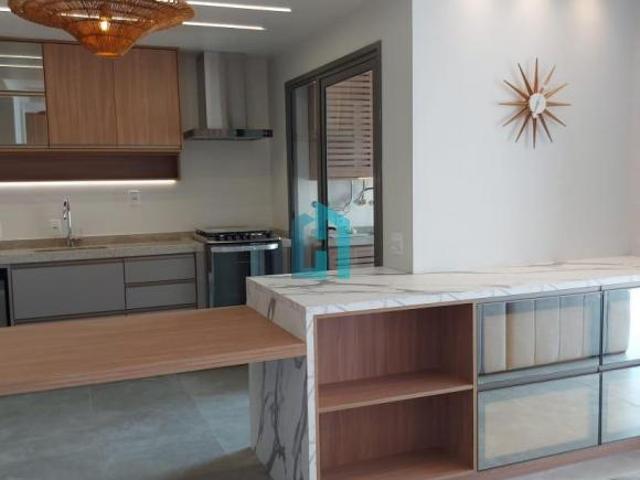 Apartamento no bairro Campo Belo. Com 125 m² privativos, quartos sendo 3 suítes e 2 vaga de garagem