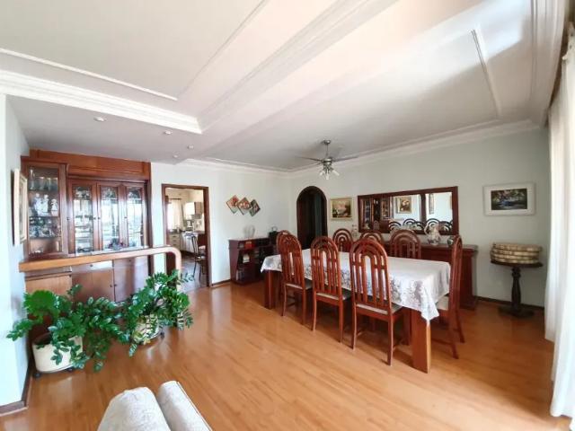 Apartamento no Bairro Centro, 4 quartos, 2 suítes, Edifício Higienópolis