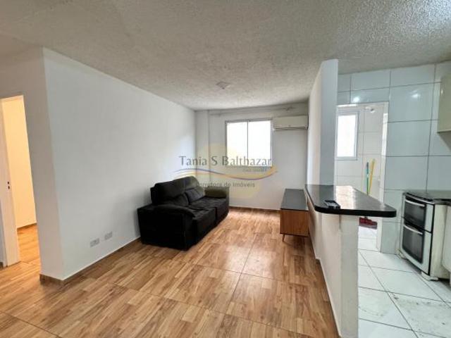 Apartamento no Bairro Chico de Paula, em Santos