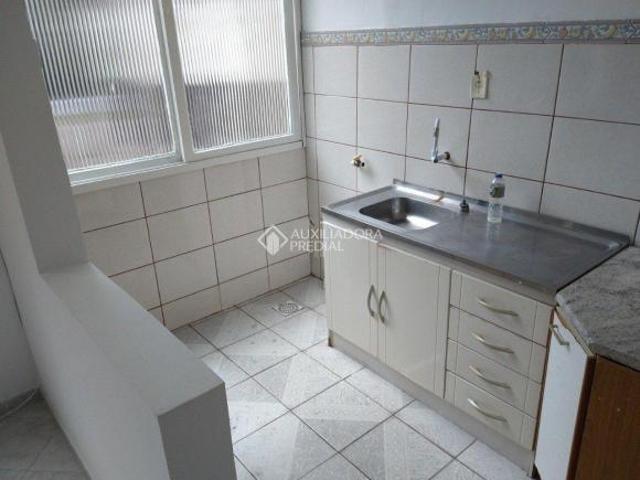 Apartamento no bairro Cidade baixa