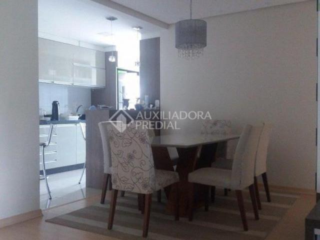 Apartamento no bairro Cinqüentenário