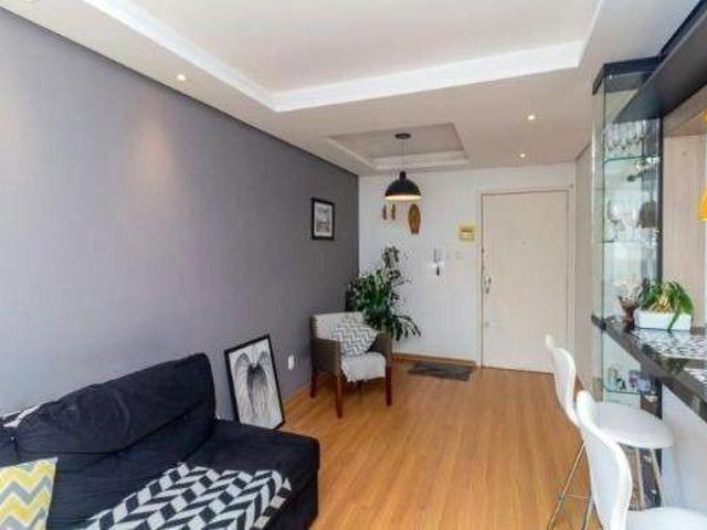 Apartamento no bairro Cristal de 1 dormitório REFORMADO E MOBILIADO