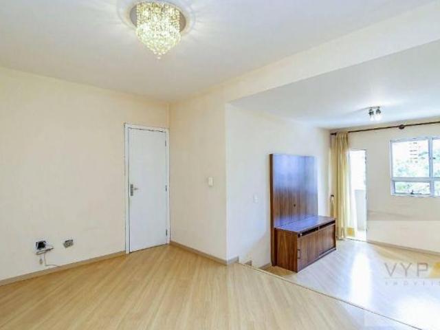 Apartamento no Bairro Cristo Rei com 3 dormitórios