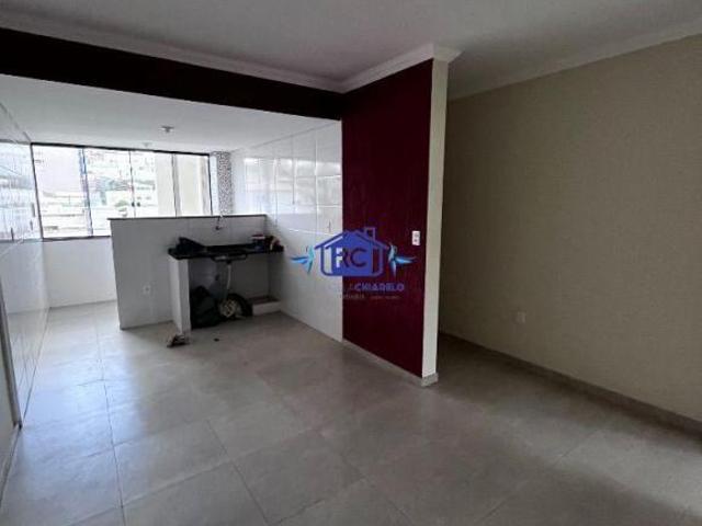 Apartamento no bairro alvorada bem localizado.. O imovel possui 2 quartos sendo 1 suite, sala, co