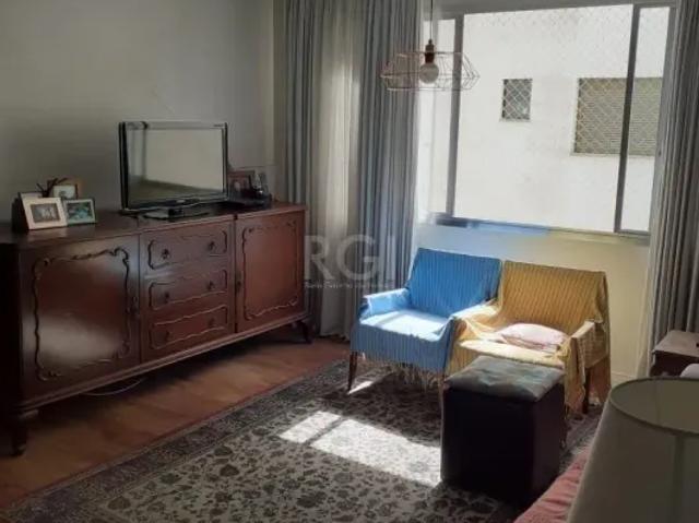Apartamento no bairro Auxiliadora 4 dormitórios