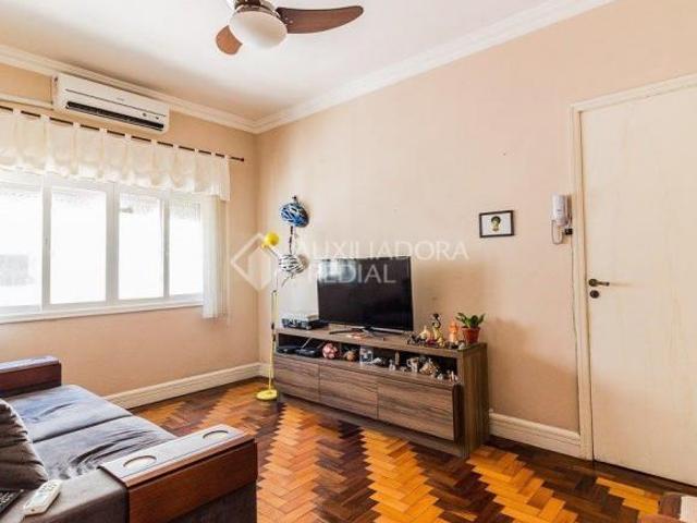 Apartamento no bairro Azenha