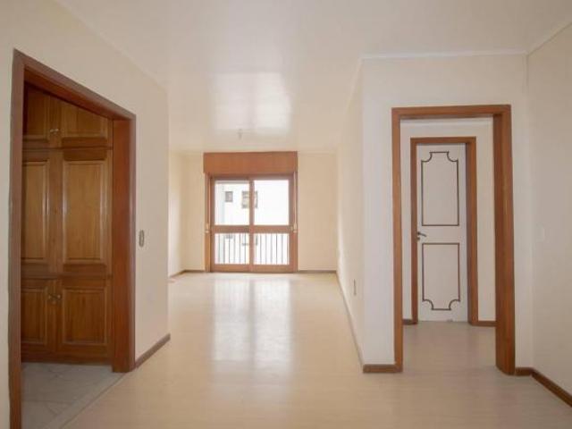 Apartamento no bairro BELA VISTA com 3 dormitórios