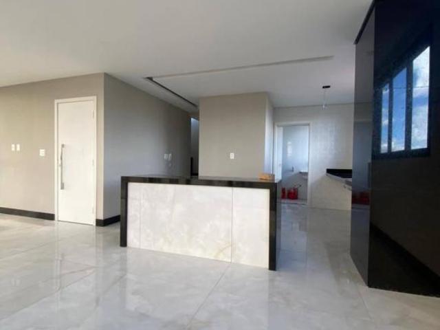 APARTAMENTO NO BAIRRO DA GRAÇA