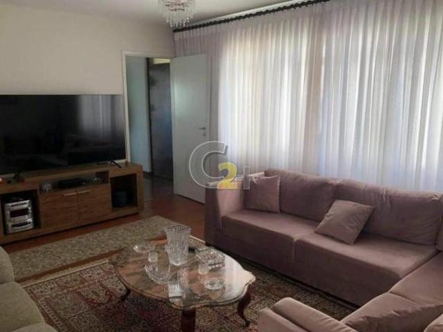 Apartamento no bairro da Lapa, com 4 dormitórios, sendo 1 suíte e 1 vaga