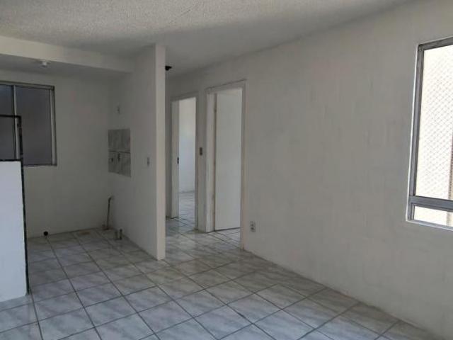 Apartamento no Bairro Lomba do Pinheiro 2 Dormitórios