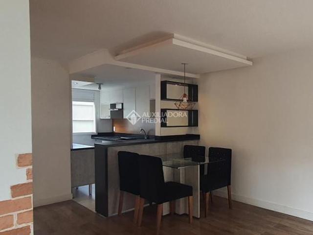 Apartamento no bairro Lomba do Pinheiro