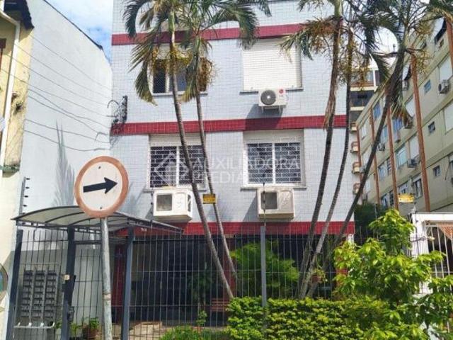 Apartamento no bairro Menino Deus