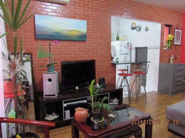 Apartamento no bairro Menino Deus