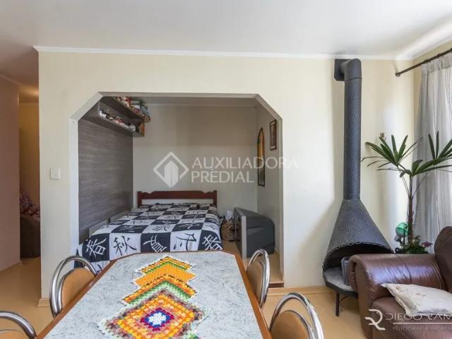Apartamento no bairro Menino Deus