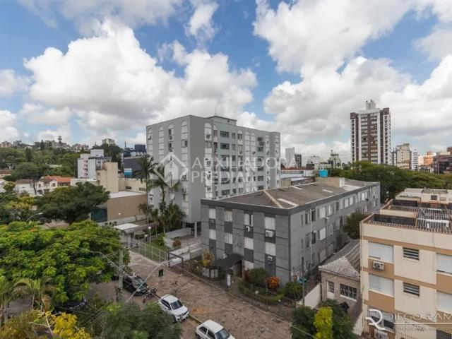 Apartamento no bairro Menino Deus