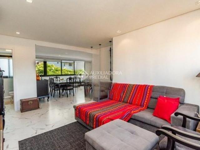 Apartamento no bairro Menino Deus