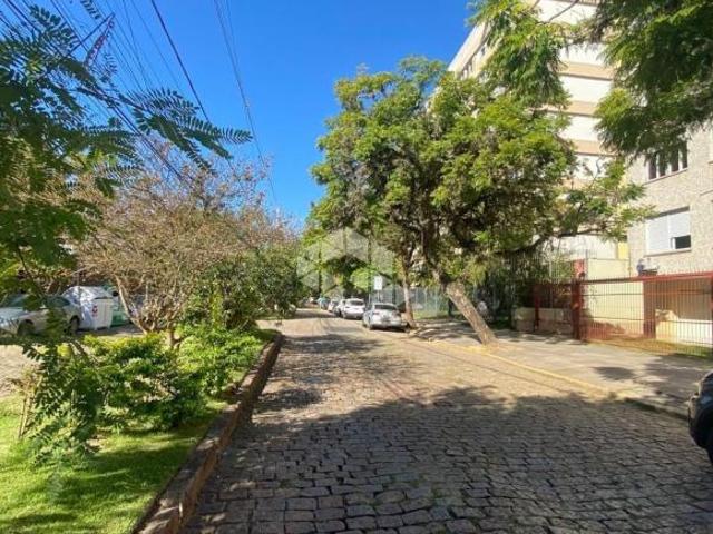 Apartamento, no bairro Menino Deus, com área privativa 109,95m2 e área total 138,91m2 Com garagem