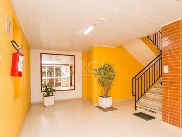 Apartamento no Bairro São Geraldo< BR> < BR> Apartamento Reformado e Quitado no Coração da C