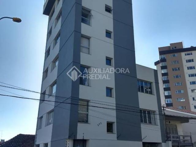 Apartamento no bairro São Pelegrino