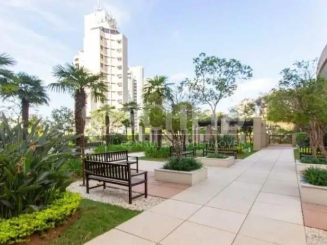 Apartamento no bairro Paraíso do Morumbi com 3 suítes