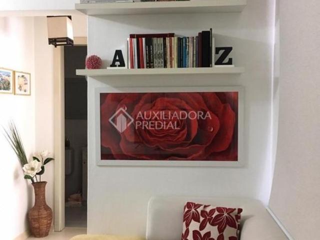 Apartamento no bairro Partenon