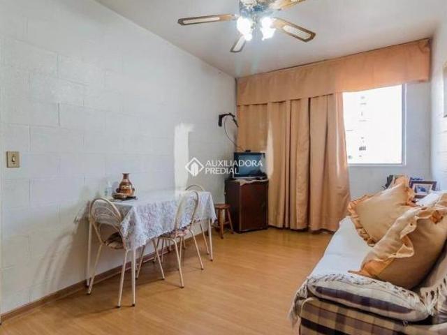 Apartamento no bairro Partenon