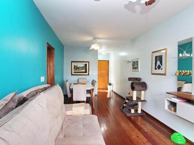 Apartamento no bairro Partenon