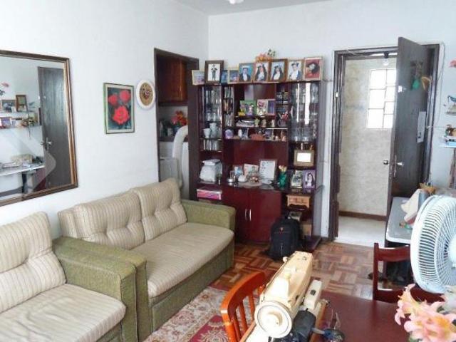 Apartamento no bairro Partenon