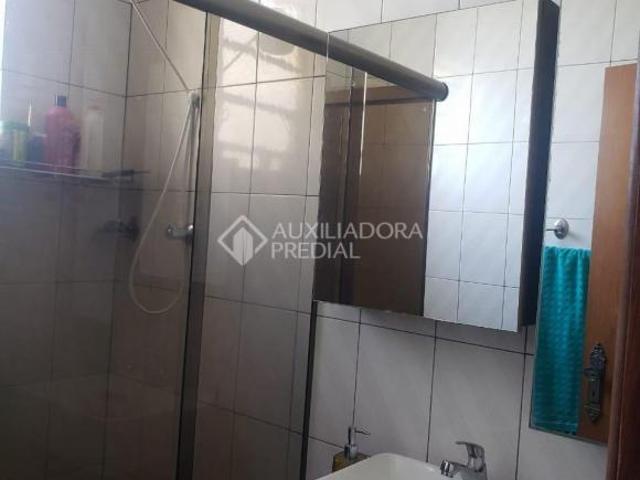 Apartamento 2 dormitórios e vaga no bairro Passo da Areia, 63m² próximo ao Shopping Wallig