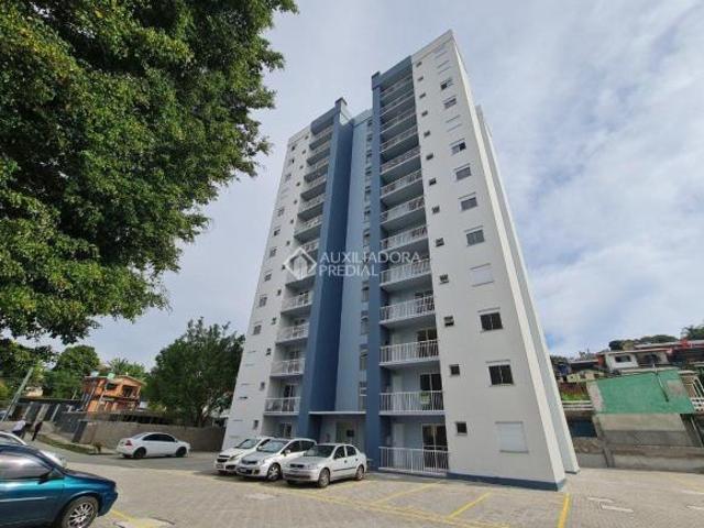 Apartamento no bairro Primavera em Novo Hamburgo com 2 dormitórios