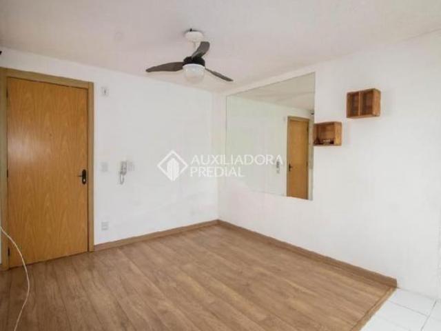 Apartamento no bairro Protásio Alves