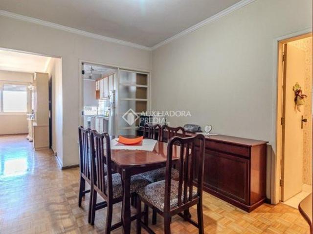 Apartamento no bairro Rio Branco, em Porto Alegre