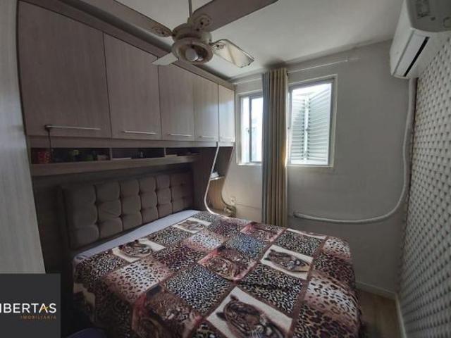 Apartamento no bairro Rubem Berta