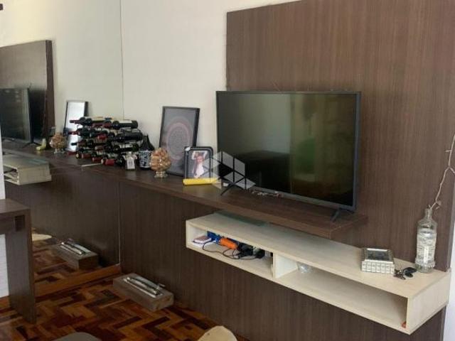 Apartamento no bairro Teresópolis,2 dormitórios Semi mobiliado.