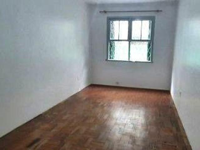 Apartamento no bairro Teresópolis de 1 dormitório térreo com pátio