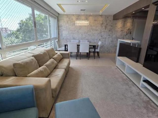 Apartamento no bairro Tristeza em Porto Alegre/RS