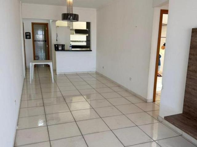 Apartamento no bairro Tupi em Praia Grande SP