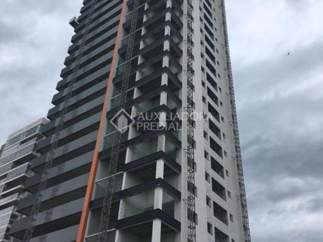 Apartamento no bairro Universitário