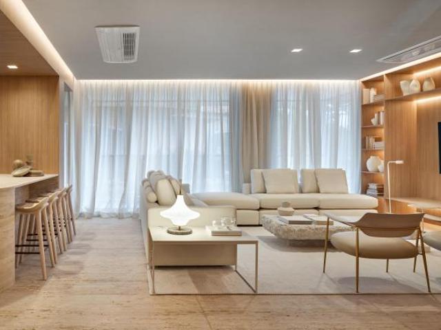 APARTAMENTO NO BARIGUI COM 4 QUARTOS