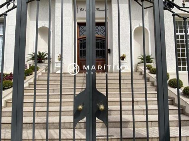 Apartamento no Batel