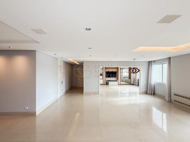 Apartamento no Batel, 256m2, 2 suites e 2 vagas de