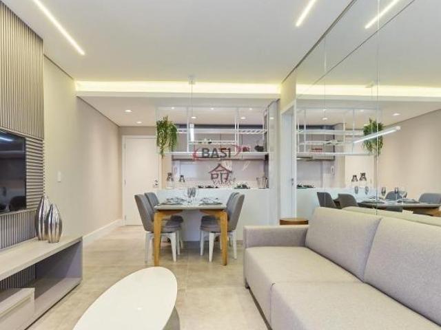Apartamento no Batel com 3 dormitorios, 1 suite, ao lado do Shopping Curitiba