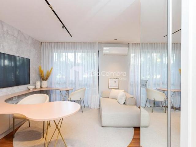 Apartamento no Batel com 1 dormitório e lazer comp
