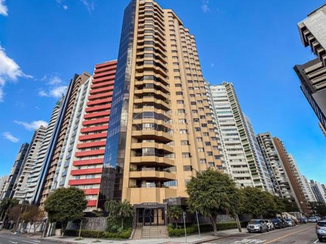 Apartamento no Batel, de esquina, 4 quartos, 3 vag