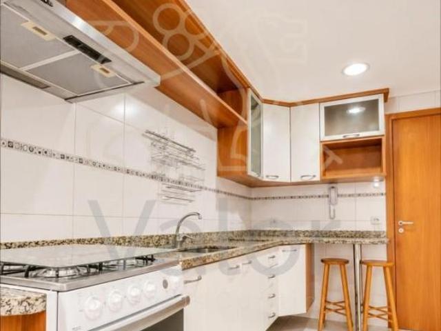 Apartamento no bigorrilho com 3 quartos, próximo ao parque