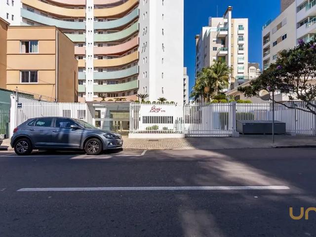 Apartamento no Bigorrilho de 236 m² com 3 quartos