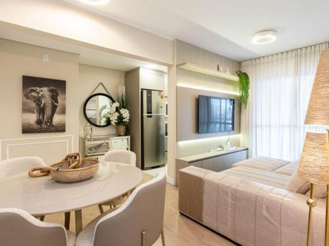 Apartamento no Bigorrilho 2 dormitórios 1 vaga porteira fechada